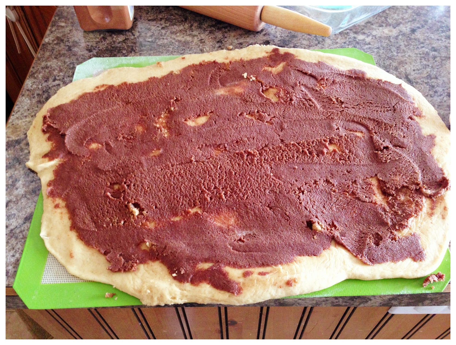 The Recipe Huntress: Scrumptiously Sweet Cinnamon Rolls