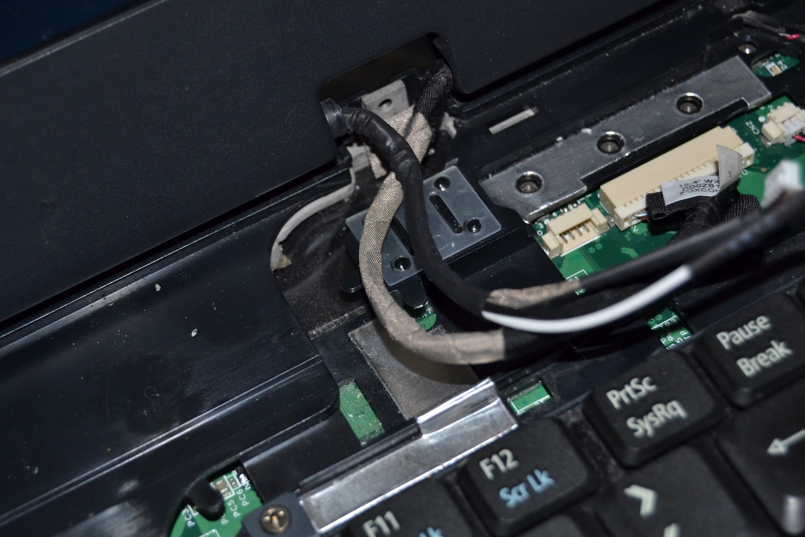 Tech Gore Galore: Acer Aspire 5600 Series DISASSEMBLY AND REPAIR