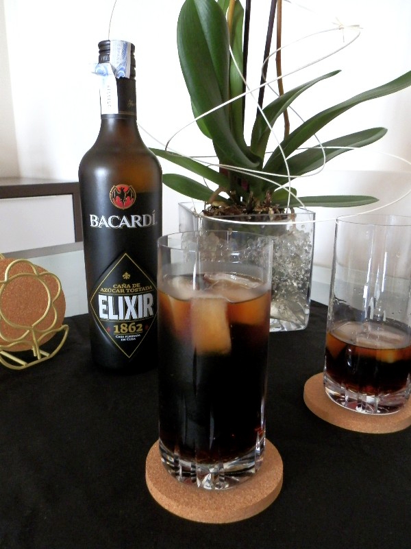 BACARDÍ Elixir se registró como marca en 1927 y se comercializó en Cuba hasta el 1960. Hoy, 50 ...