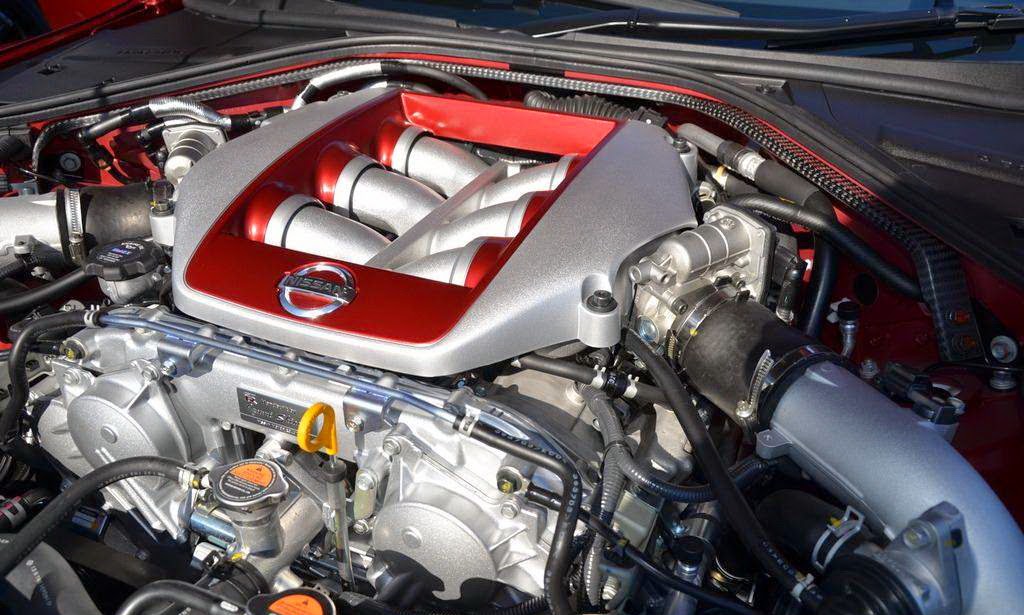 2015 Nissan GTR specifications, price and reviews