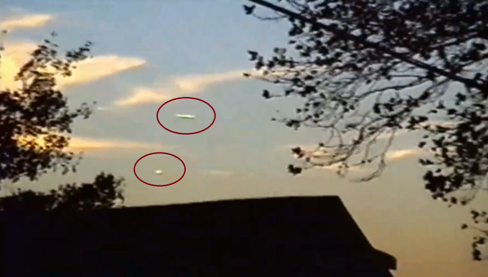 Clear Daytime UFO Video, Two Different Objects - Spain | Educating Humanity