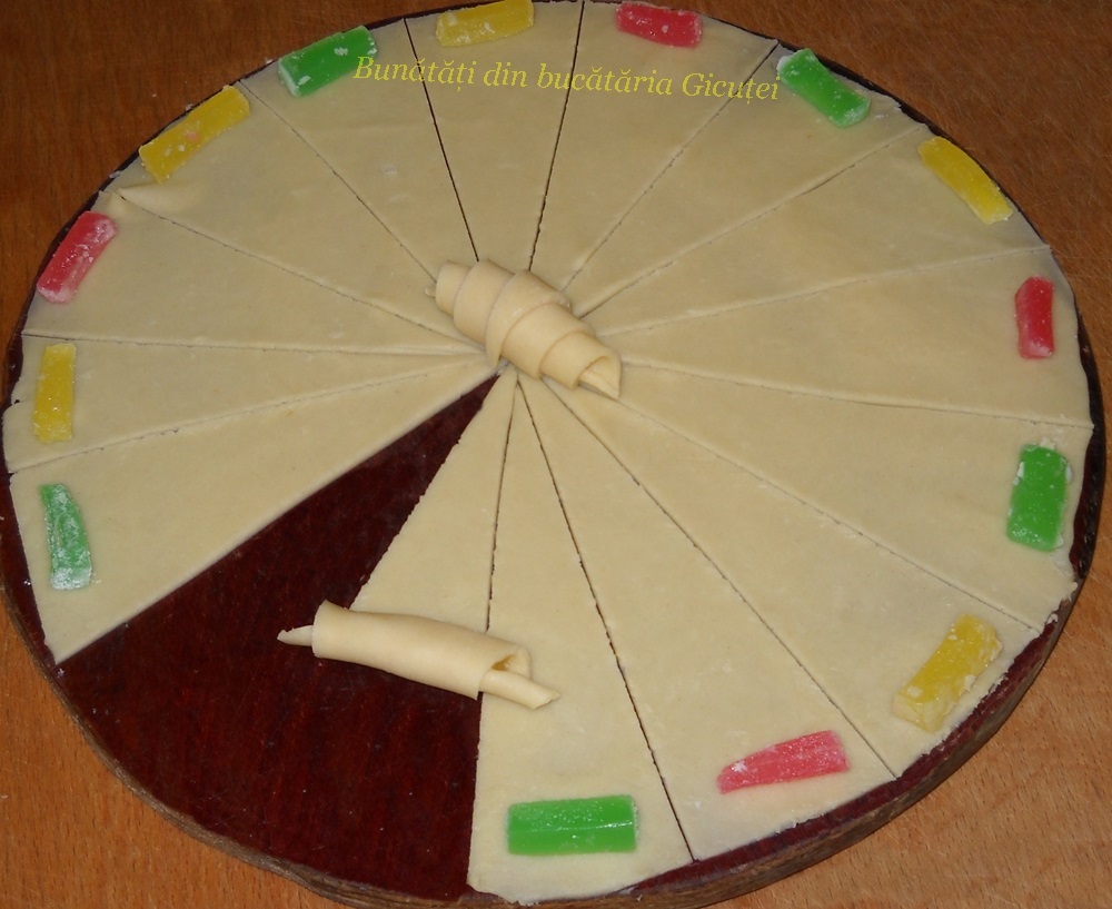 Cornulete fragede cu rahat - Bunătăți din bucătăria Gicuței