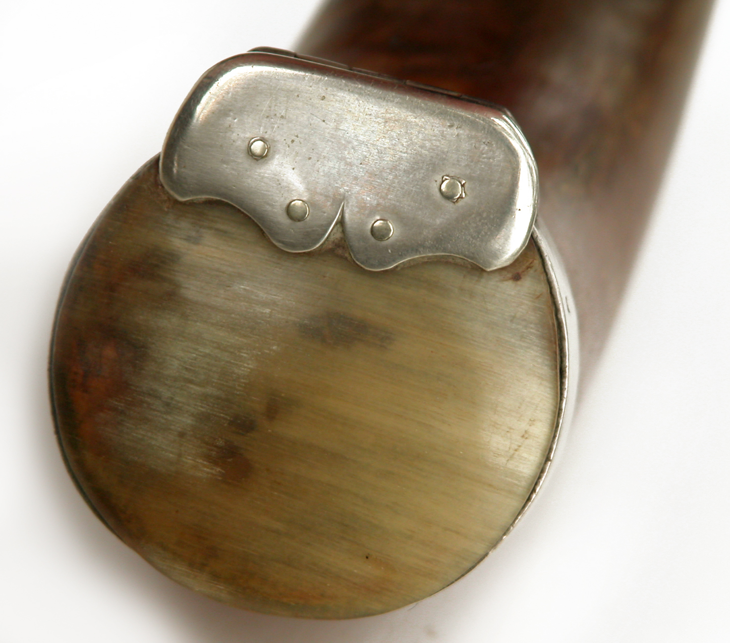 Contemporary Makers: Antique Snuff Mull