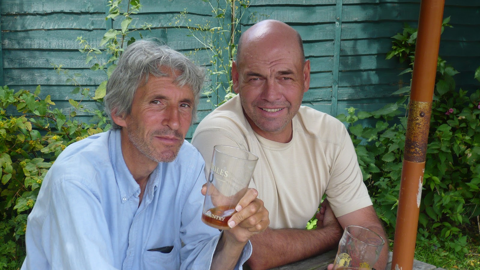 Worldbirder: Simon Aspinall 1958-2011