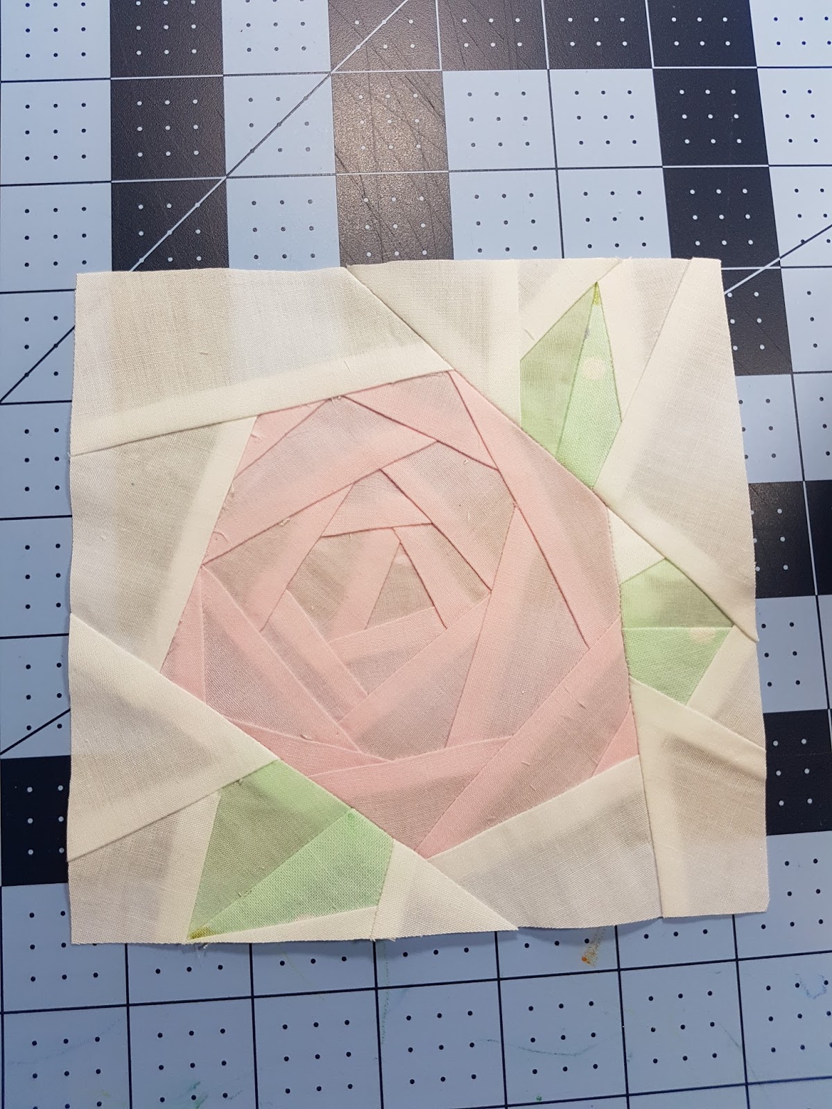 My second attempt at paper piecing - Charmed By Ashley