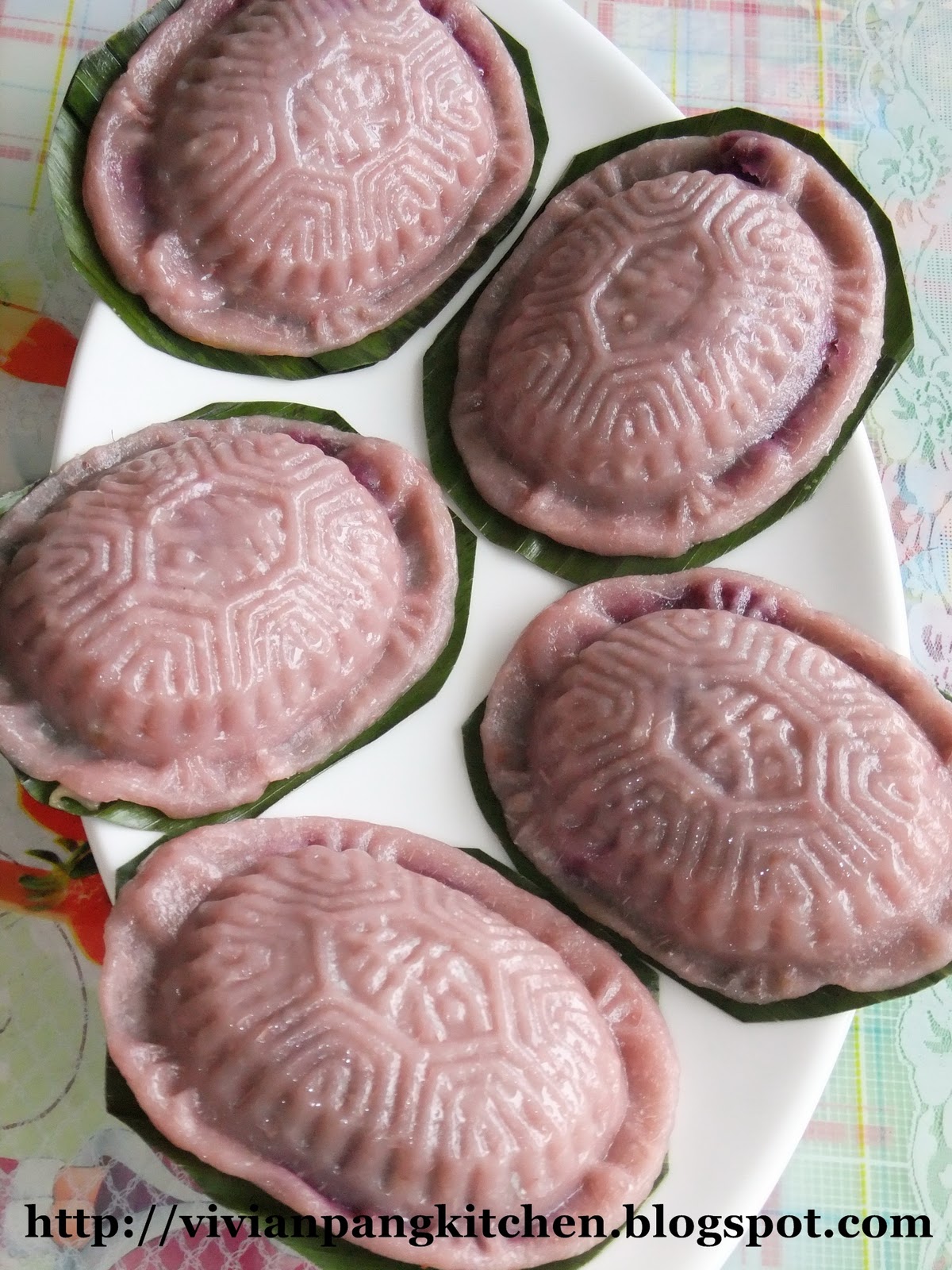 Vivian Pang Kitchen: Yam Angkoo Kuih