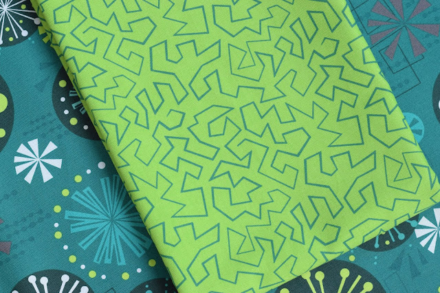 Quilted Blooms: Modern Plus Sampler in Fandangle