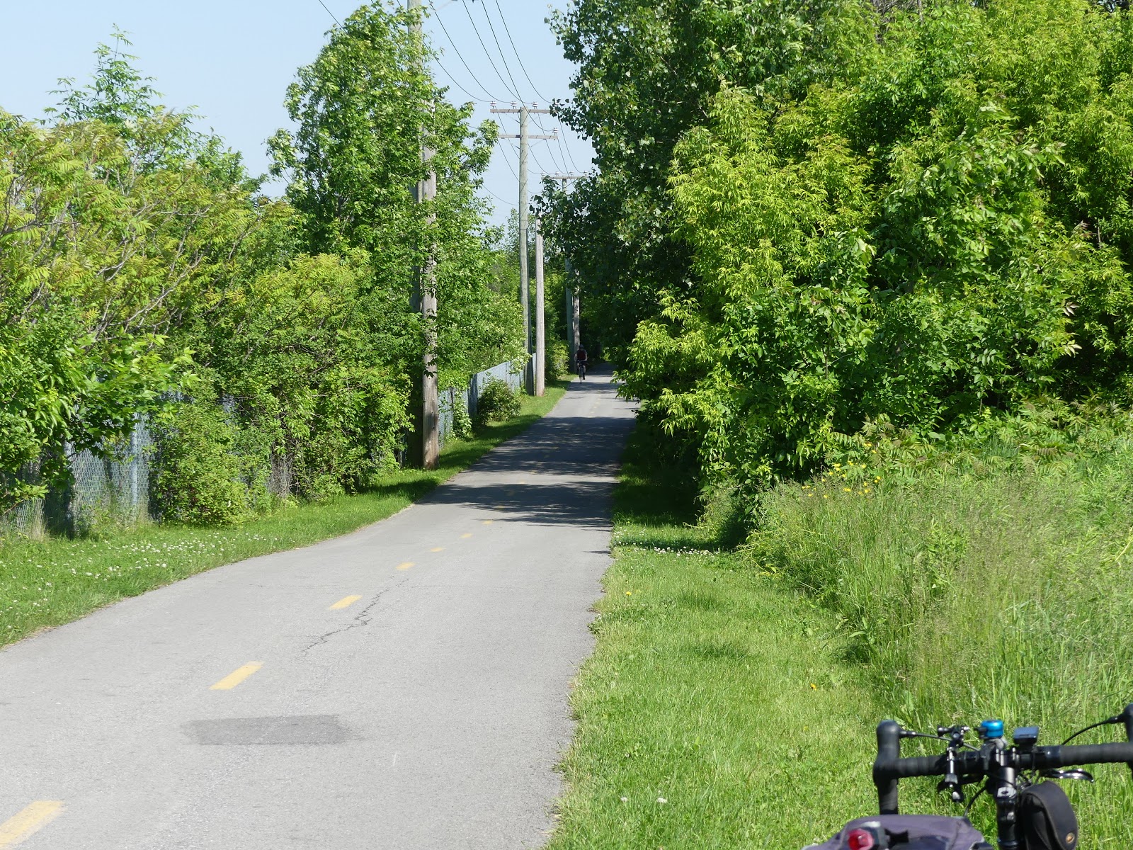 La cinquantaine sur deux roues: Les beaux parcours cyclables de Laval ...