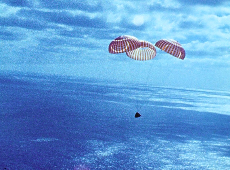 Apollo 11 Timeline: 1969/07/24 195:18:18 GET (18:50:18 IT): Ammaraggio