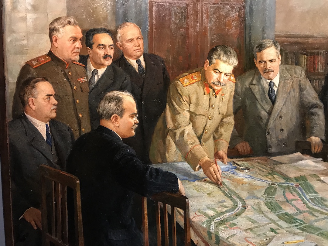 Art Contrarian: Examples of Socialist Realism Group Portraits