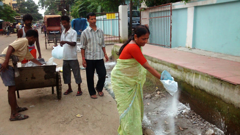 View Patna: DDT powder spattered in Kadamkuan locality