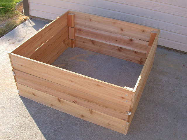 This Girl Gardens: Constructing Potato Boxes