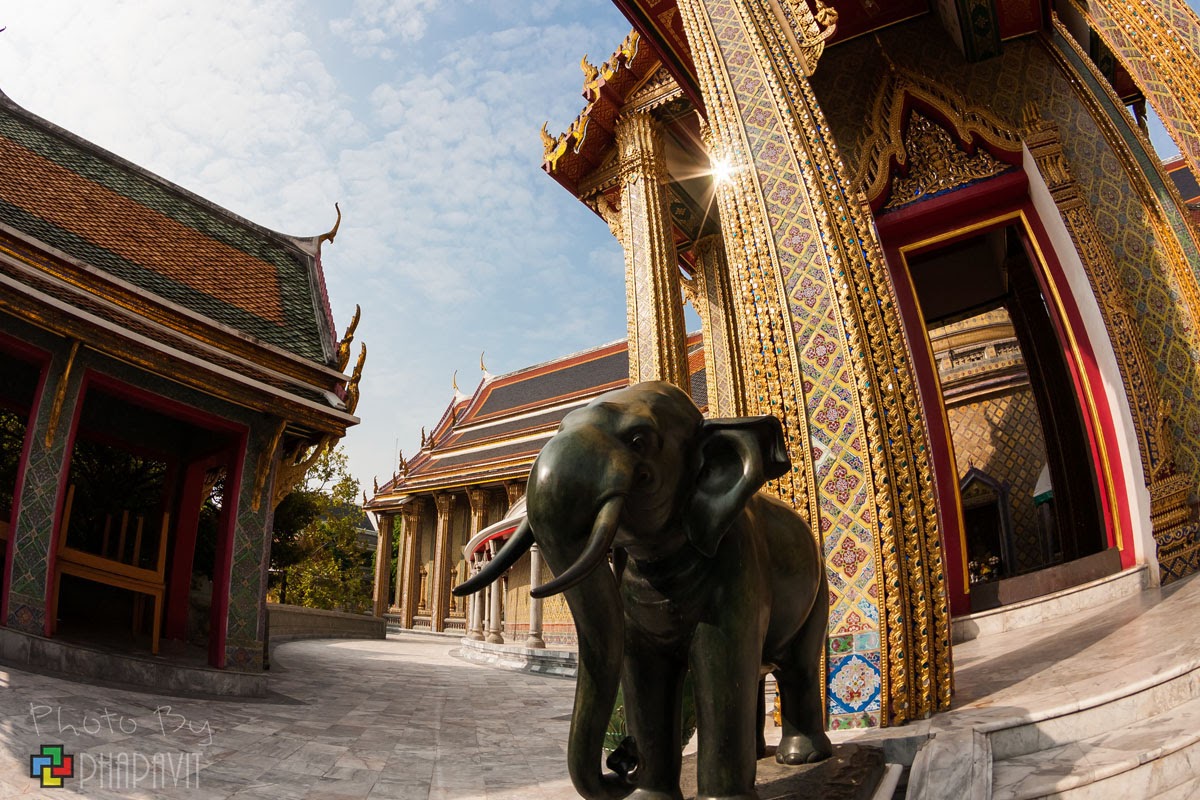 WAT RAJABOPIT - BANGKOK, THAILAND - Trip at Thailand