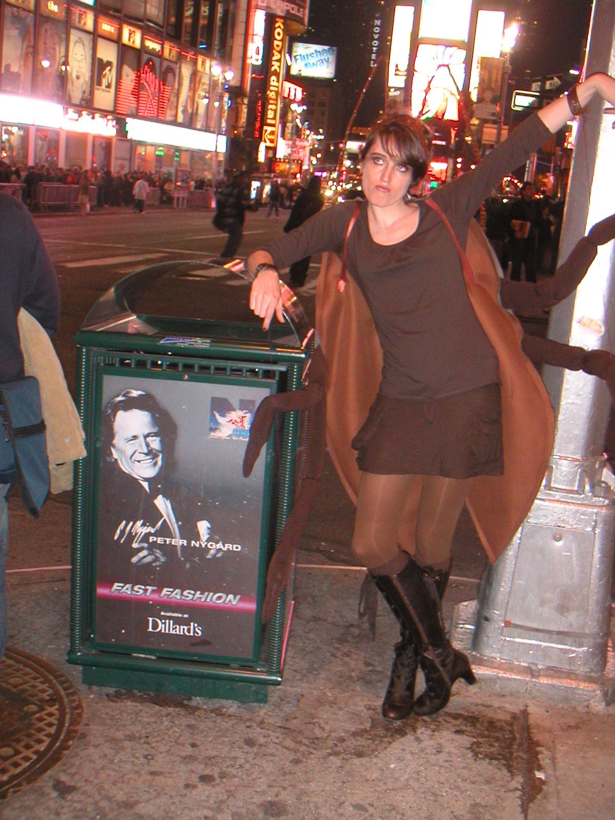 KostumeGirl's Closet: Sexy Cockroach Costume of Halloween 2006