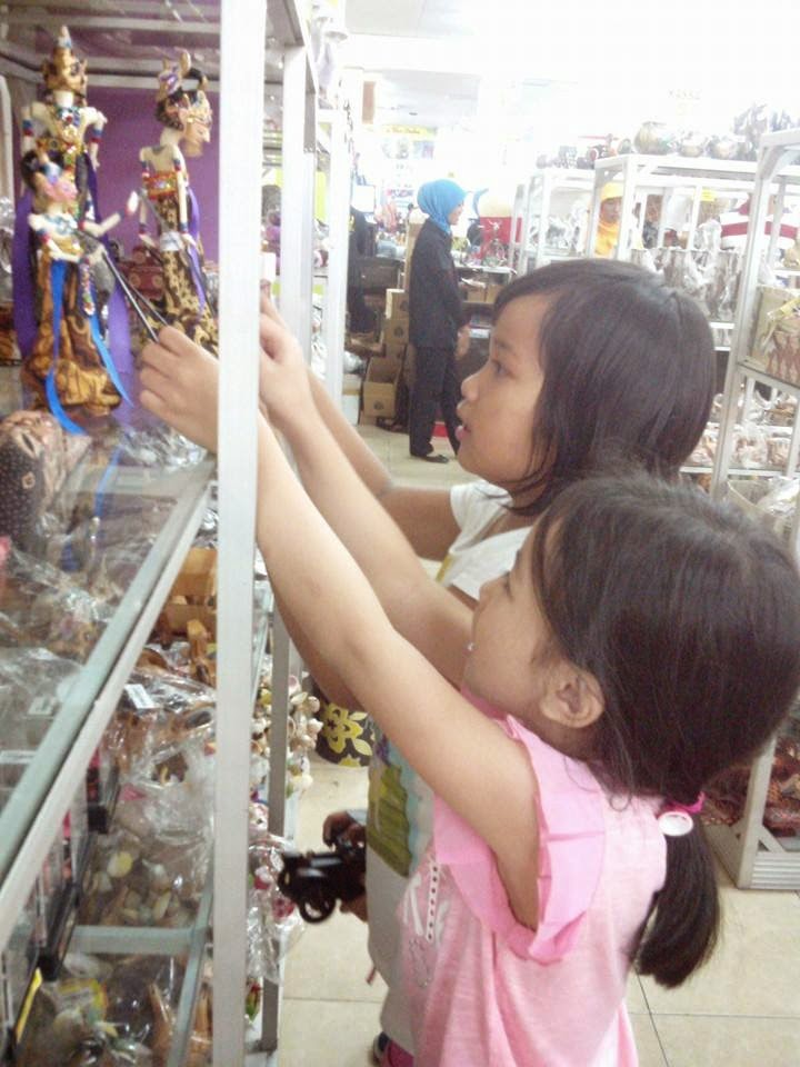 Trust Me ... Saya Sudah ke Trusmi - Kang Ade Truna