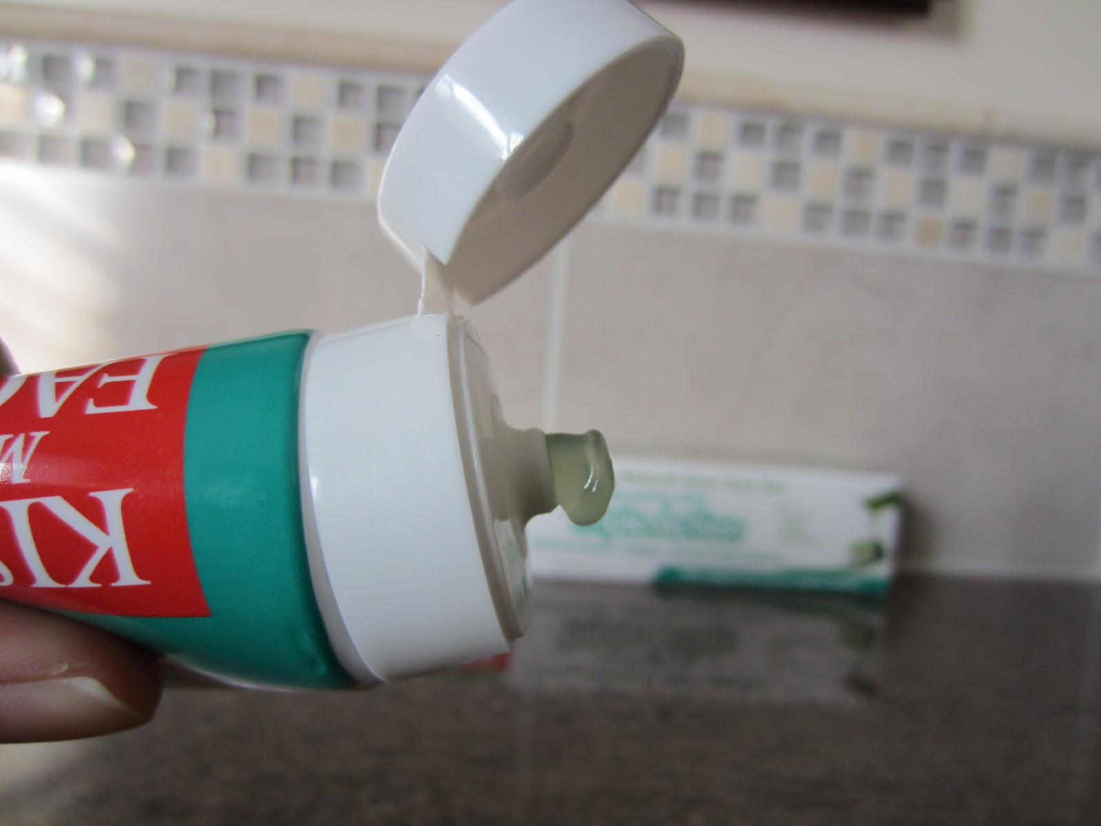 Live It, Love It, Green It: Love Your Pearly Whites with Kiss My Face ...