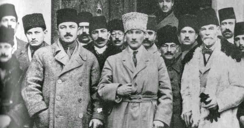 Ιστογραφία: ΤΟ ΤΟΥΡΚΙΚΟ ΕΘΝΙΚΟ ΚΙΝΗΜΑ -(ΙΣΤΟΡΙΑ Γ' ΓΥΜΝΑΣΙΟΥ)