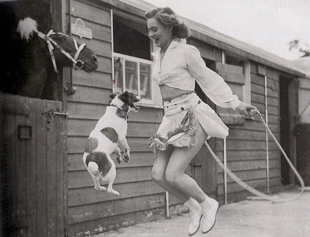 36 Funny Vintage Photos That Capture at Just the Right Time and the ...