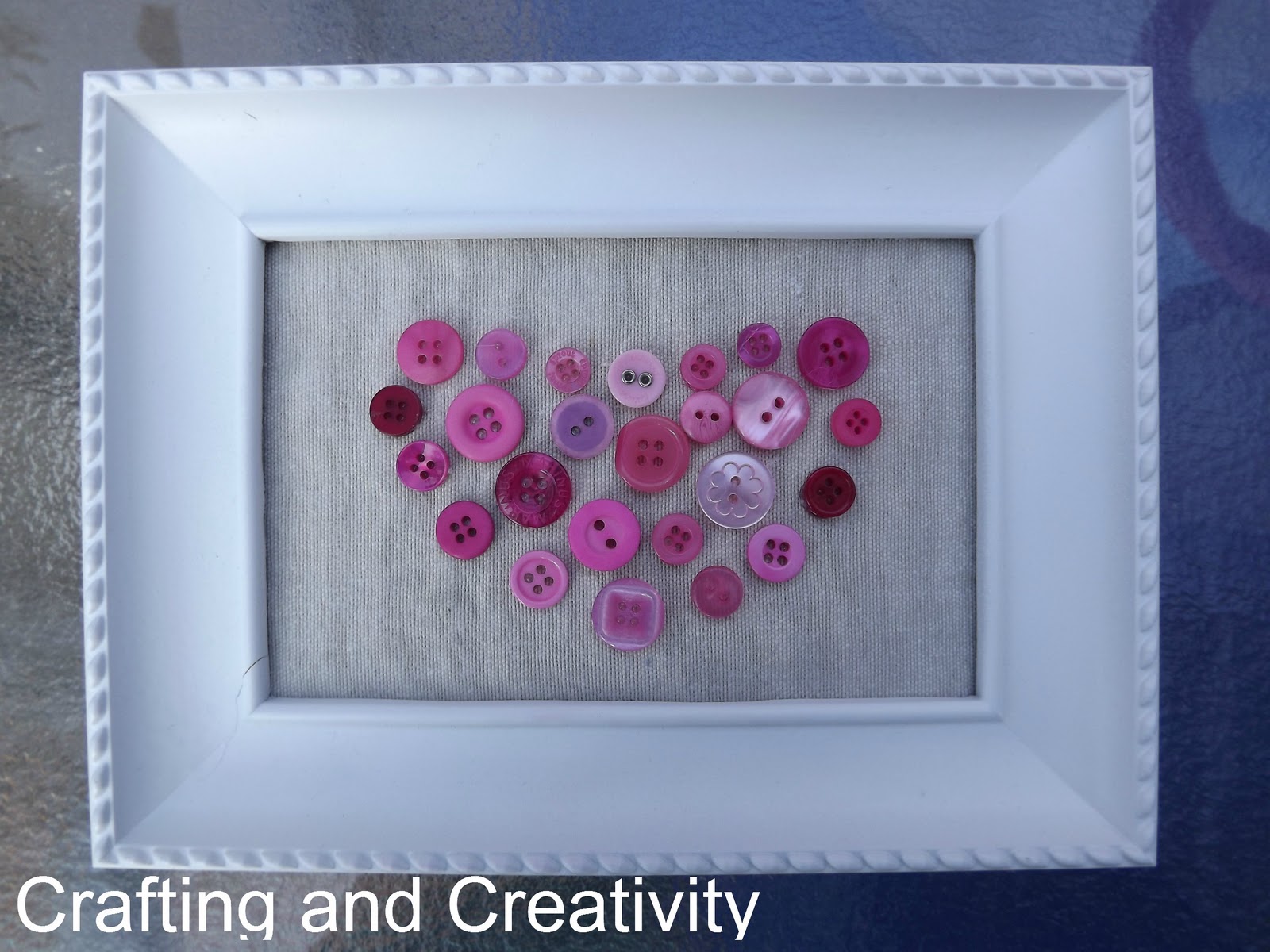 Crafting and Creativity: button heart frame
