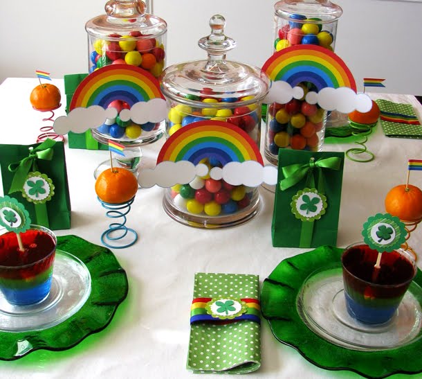 Sheek Shindigs: An Easy & Inexpensive DIY St. Patrick's Day Party Table ...