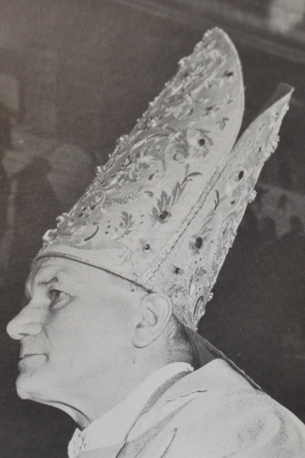 Orbis Catholicus Secundus: Pope John Paul II in Precious Mitre