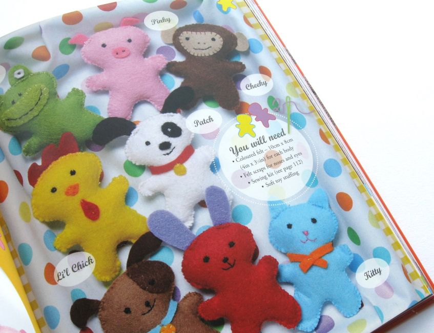 Bugs and Fishes by Lupin: Book Review: Crafty Creatures