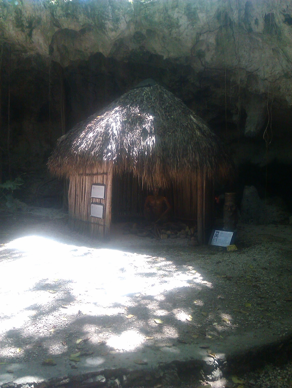 Ruta Quetzal 2012: CUEVAS TAINAS / MUSEO DEL RON