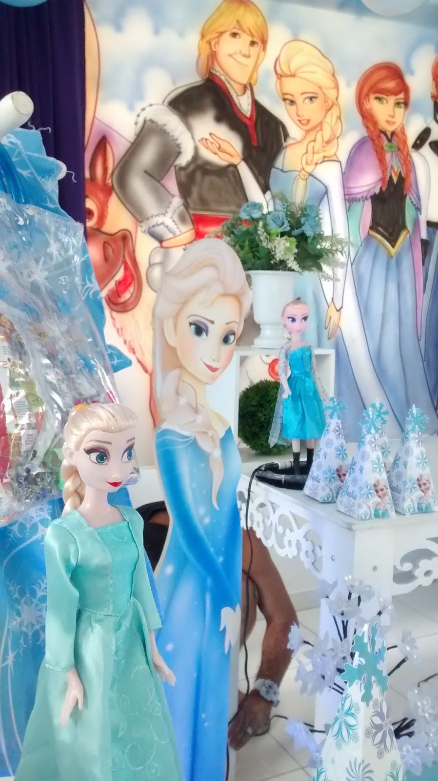 Colore Colorê: Frozen clean roxo e azul