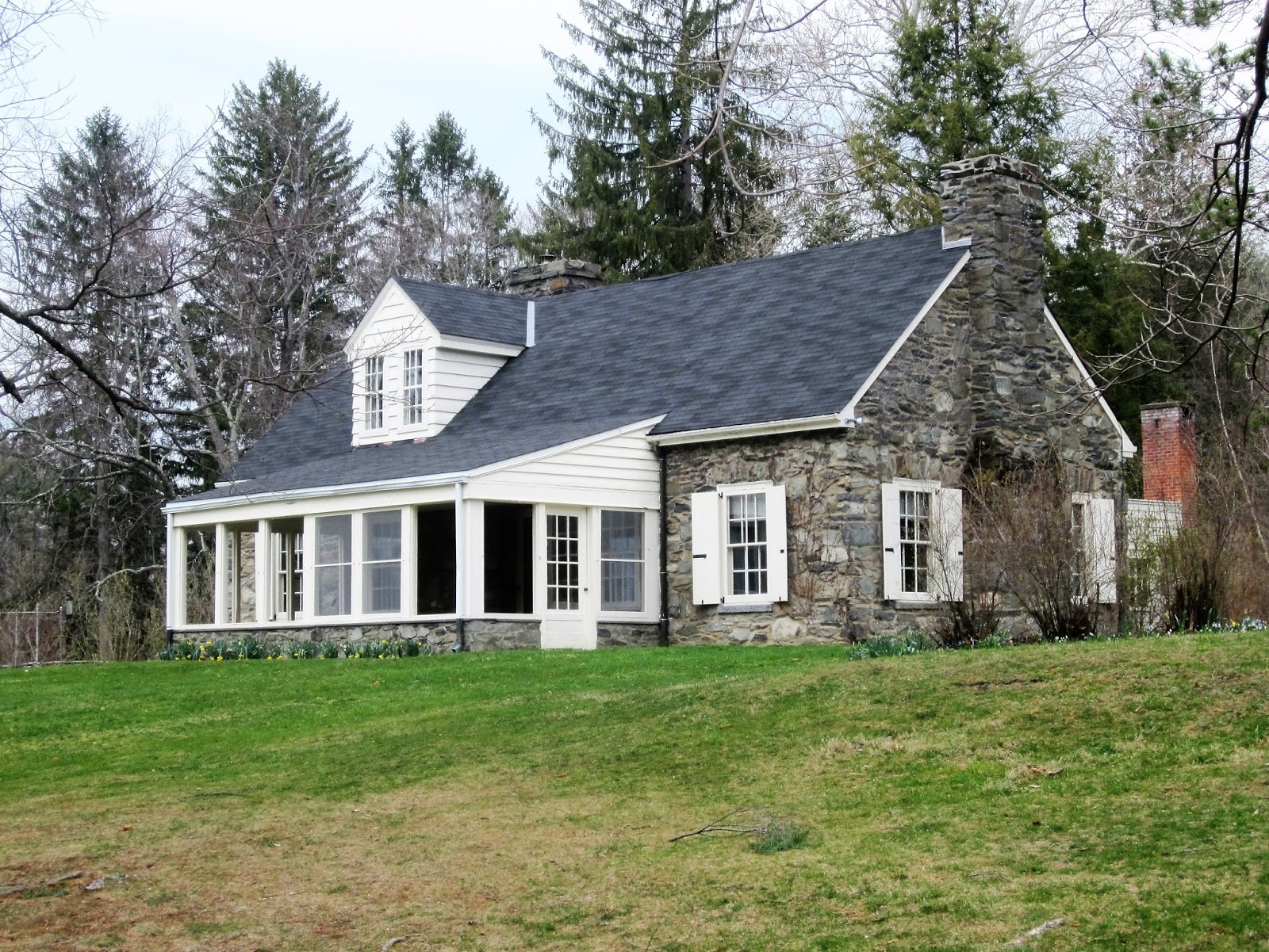 Souvenir Chronicles: HYDE PARK, NEW YORK: ELEANOR ROOSEVELT'S VAL-KILL