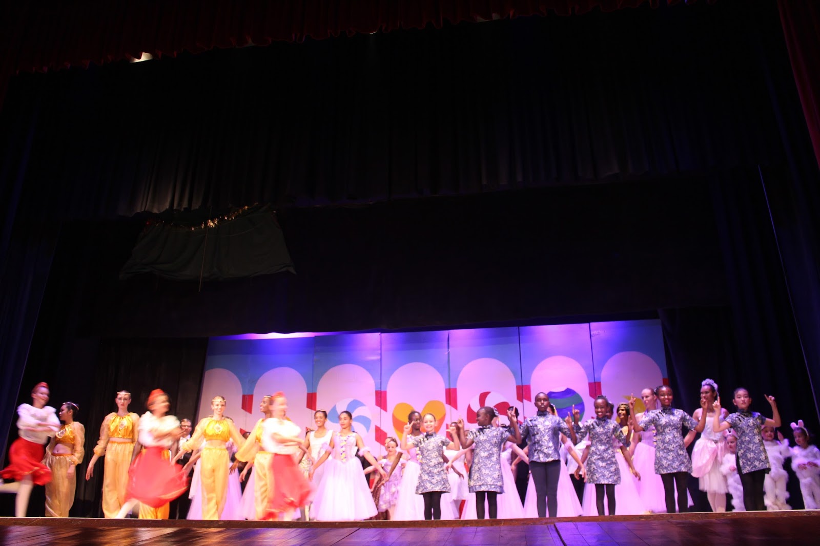 Kenyan Arts Review: DANCE CENTRE KENYA & COOPER RUST STAGE DELIGHTFUL ...