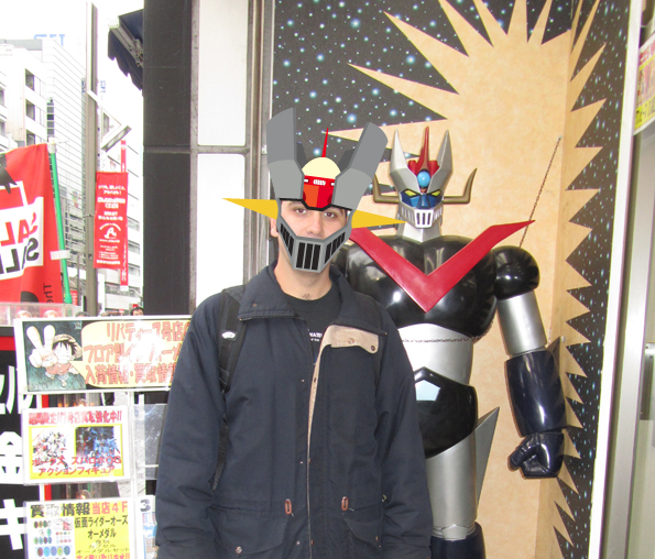 La Botica del tío Pelos: Disfraz de Mazinger Z