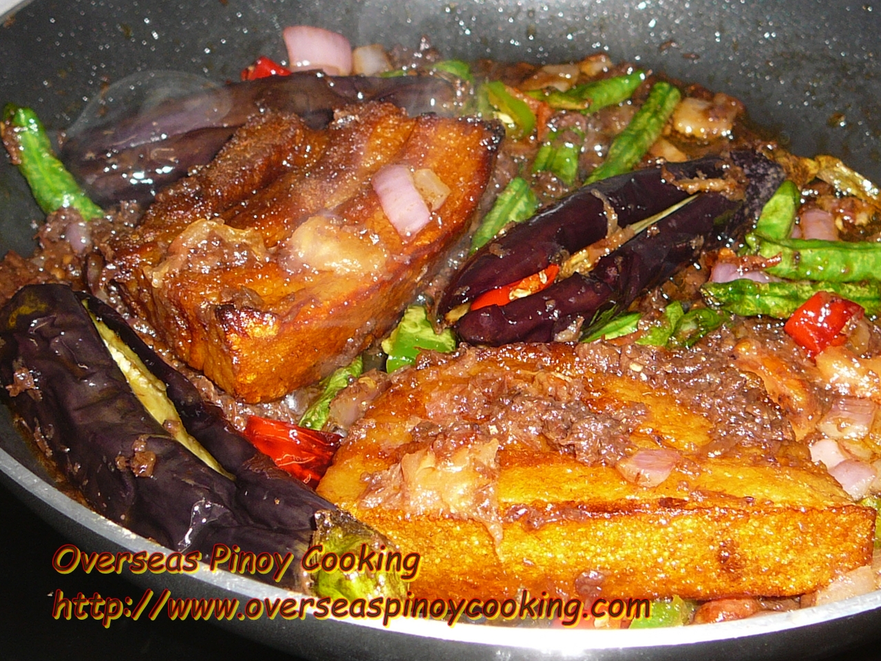 Crispy Pork Binagoongan