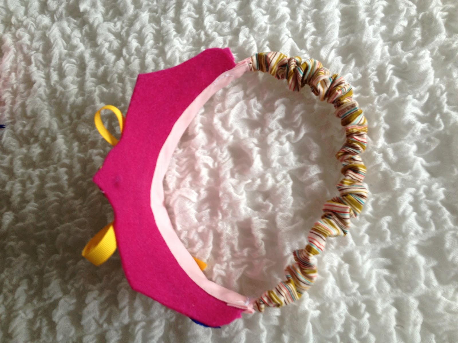 diy-felt-princess-tiara-and-wand-ivy-co