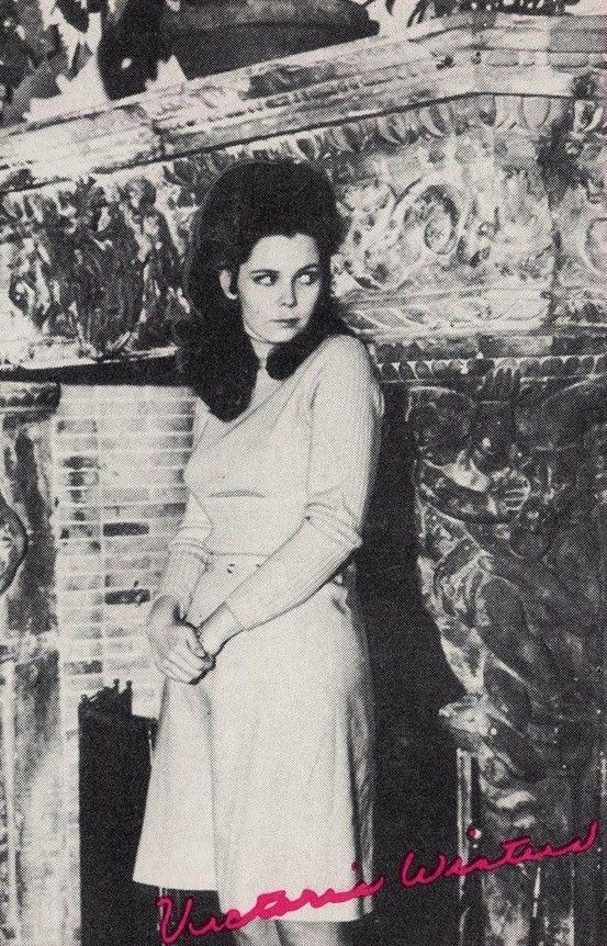 Shadows on the Wall: An Online Dark Shadows Fanzine: Victoria Winters ...