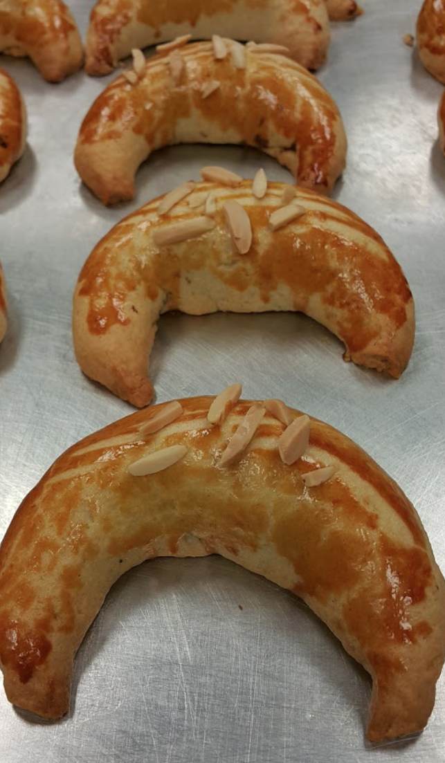 Houston Food Explorers: Turkish Bakery - Simit and Poacha on Westheimer