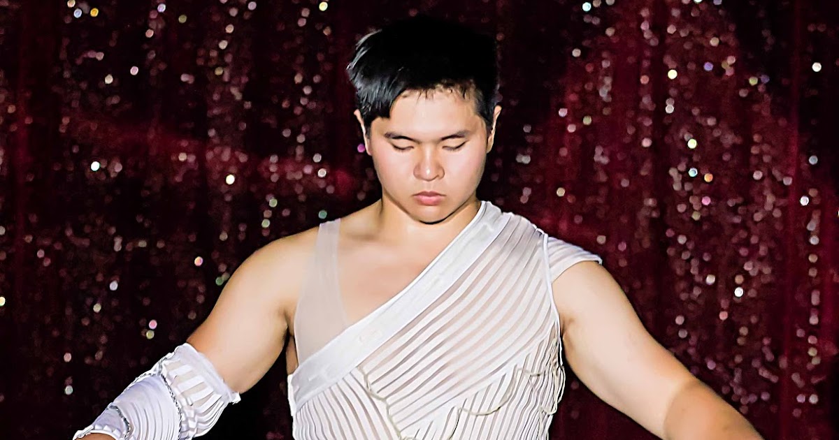 circus: CAI YONG (photos de Jean-Pierre Jerva)