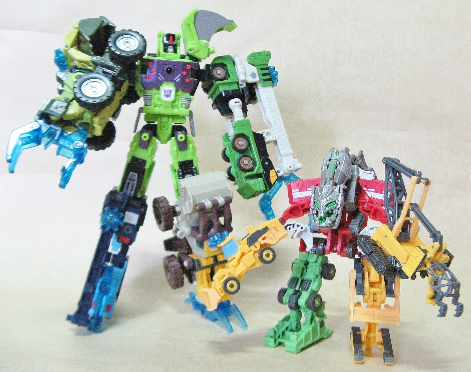 TRANSFORMERS REVENGE OF THE FALLEN Legends class CONSTRUCTICONS ...