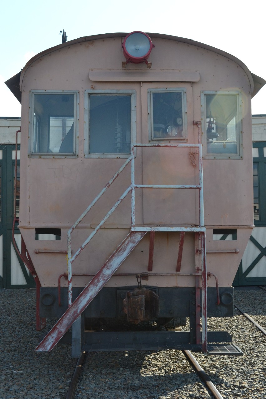 The Iron Mule: H. K. Porter Fireless Steam Storage Locomotive