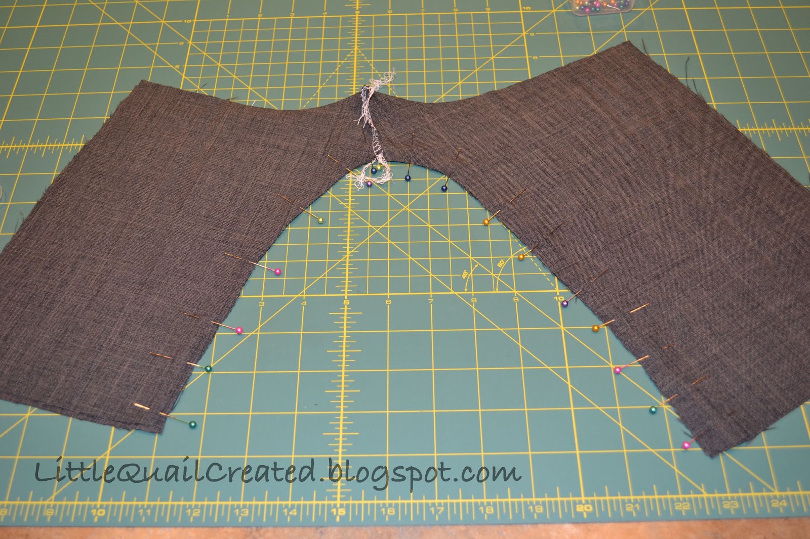 Little Quail: Gathered Pocket Shorts Tutorial and Pattern