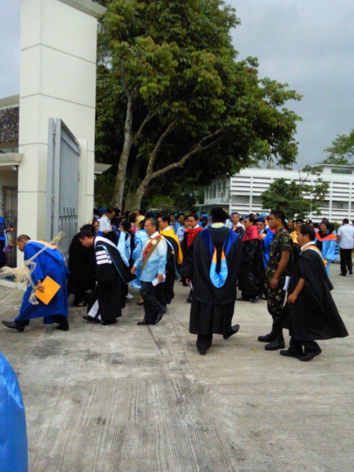 The High-End Gypsy: Bicol University: Truly a Source of Pride