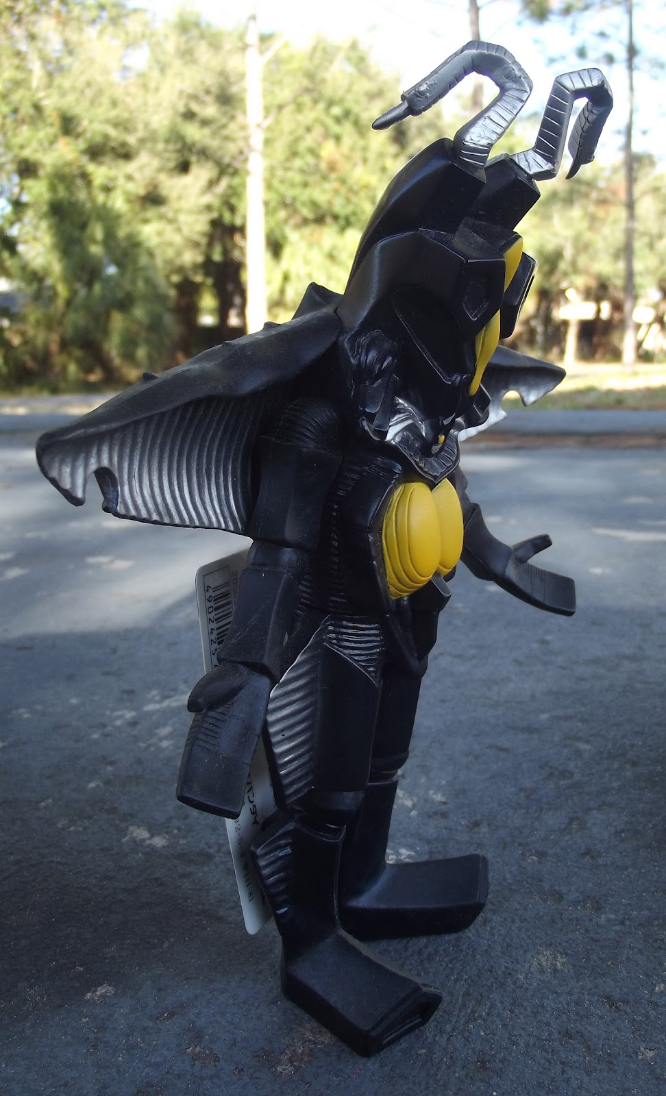 Raging Nerdgasm: Ultraman Powered's Zetton from Bandai