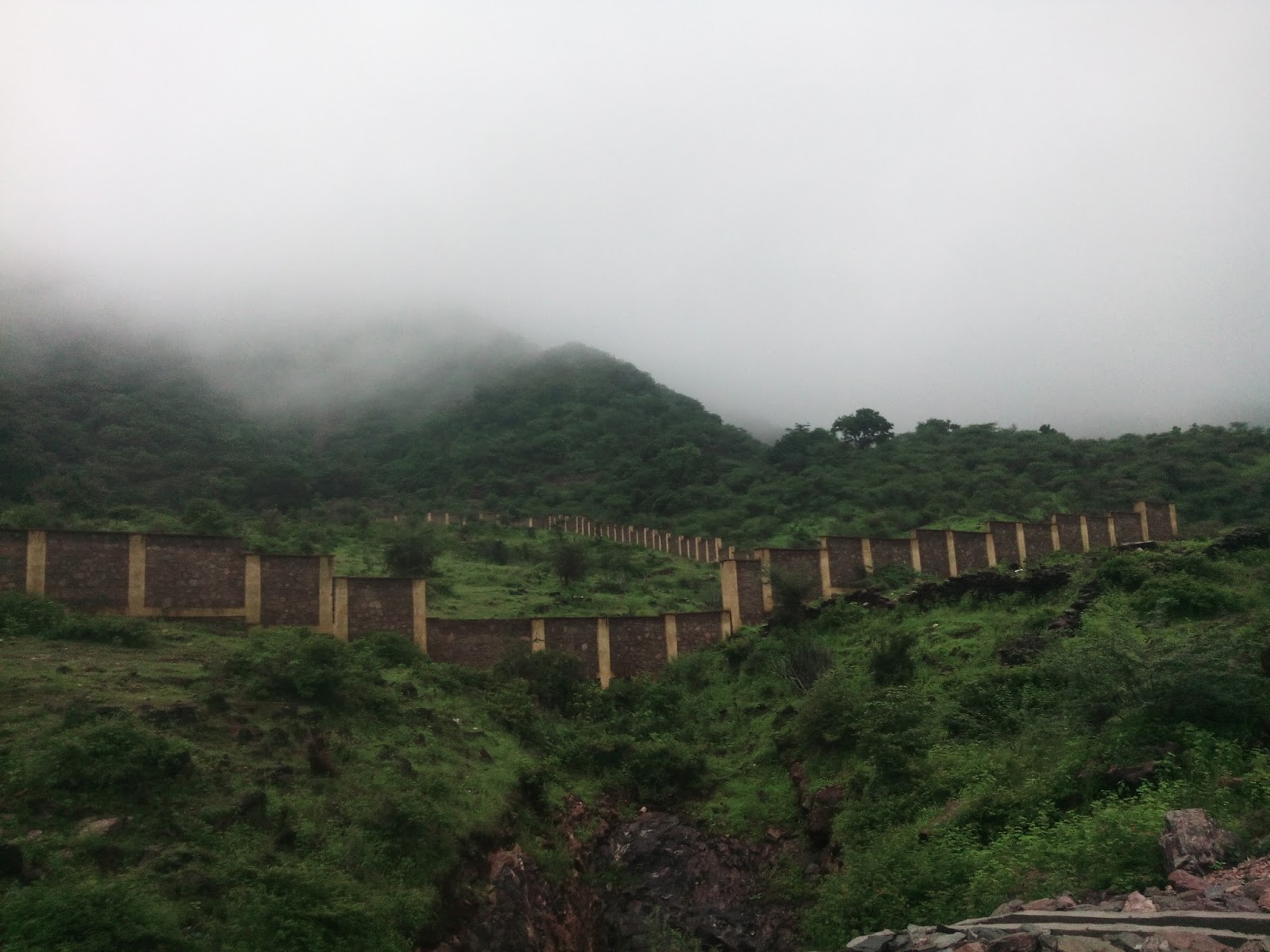 राजस्थान के धरातलीय प्रदेश- अरावली पर्वत श्रेणी और पहाड़ी प्रदेश-