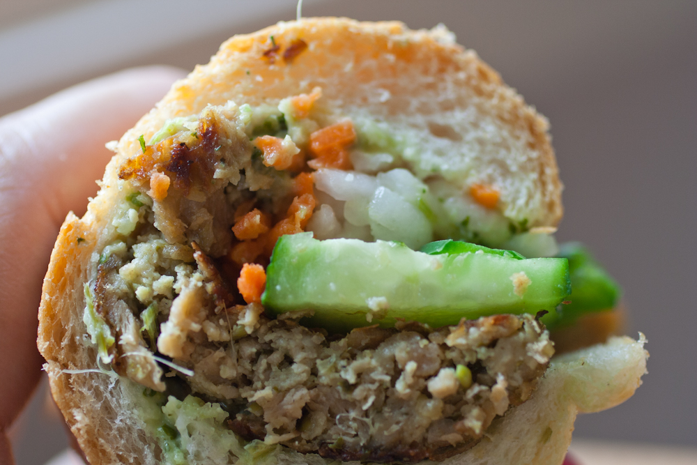 SPICE ISLAND VEGAN: Vegan Banh Mi Sandwiches