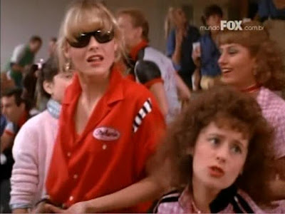 TELA DE CINEMA: GREASE 2: OS TEMPOS DA BRILHANTINA VOLTARAM (Dublado ...