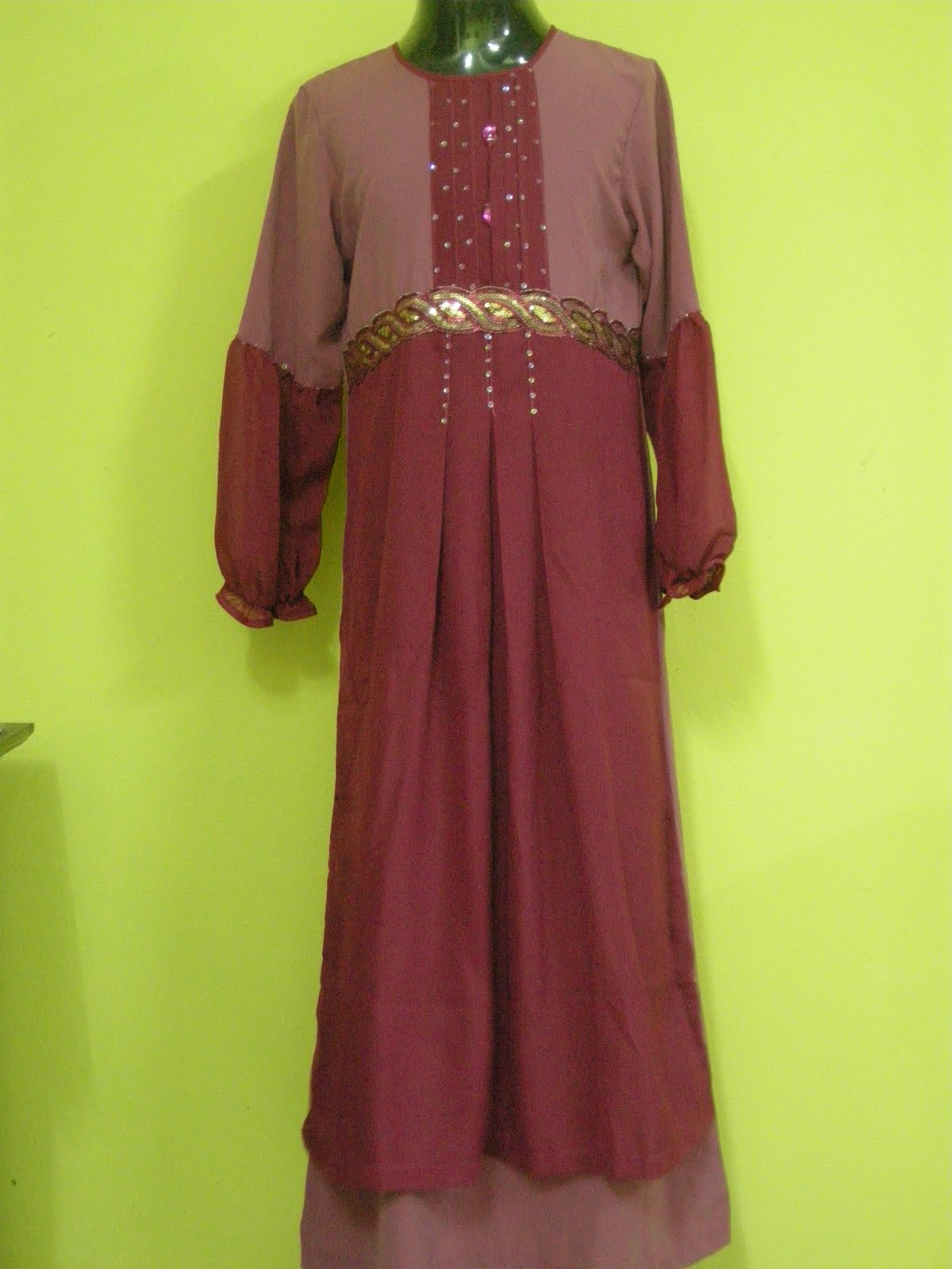 srisutera: GAUN LABUH / JUBAH MODEN UNTUK KANAK-KANAK