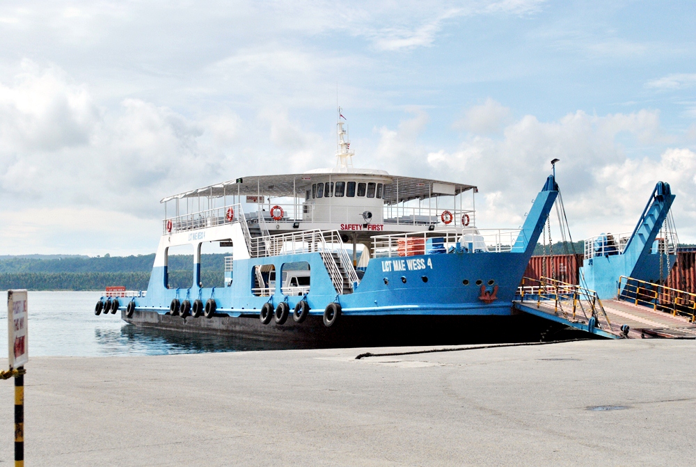 Mga Lakwacherang Doktora: The Davao Experience: Getting to Samal Island