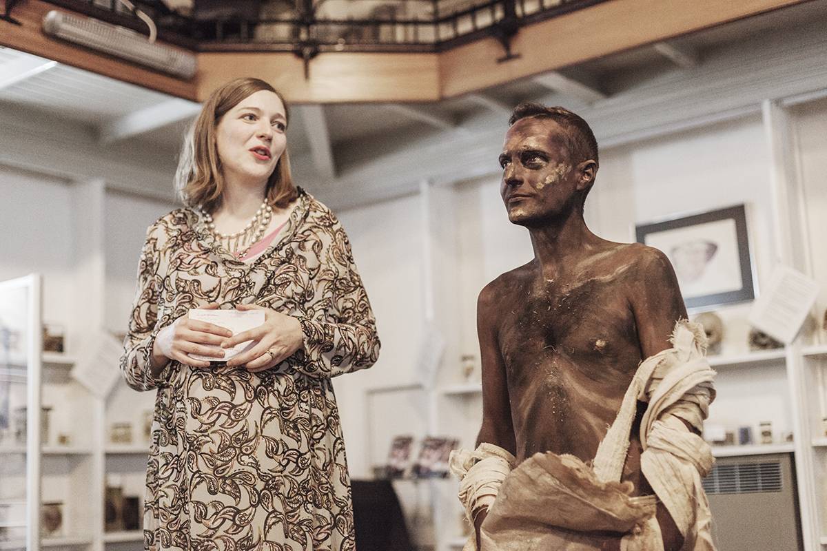 Khentiamentiu: Uncovering the Dead at a Victorian Mummy Unwrapping ...