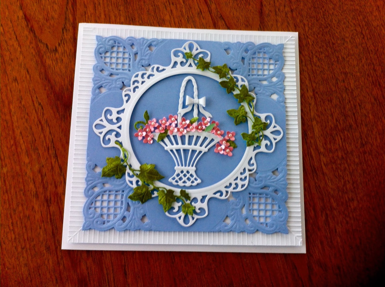 Cotswold Crafter: Anne's Beautiful basket card