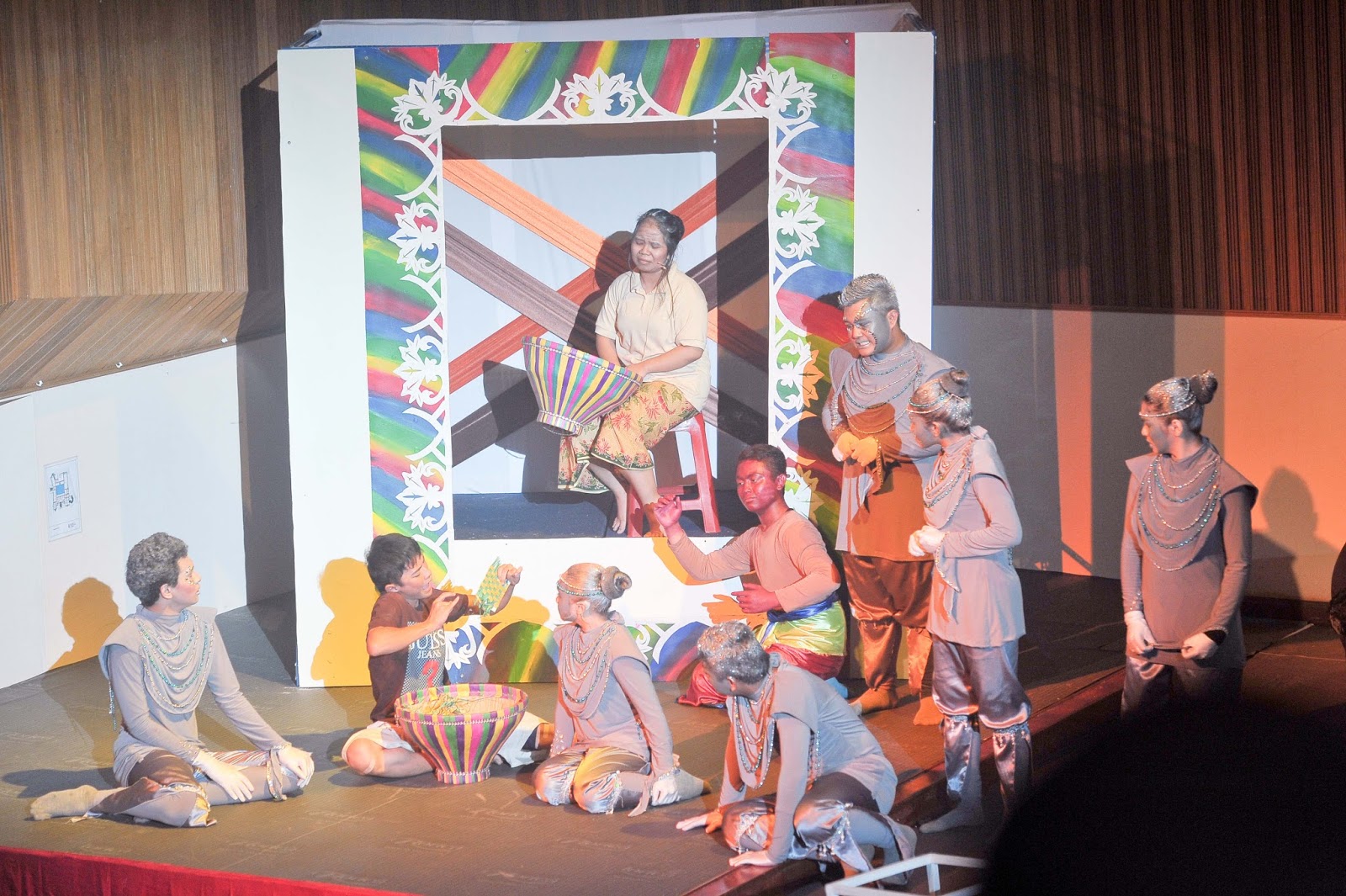 PRODUKSI SENI PERSEMBAHAN SPM 2013, Panggung Budaya, UPSI, Tg Malim ...