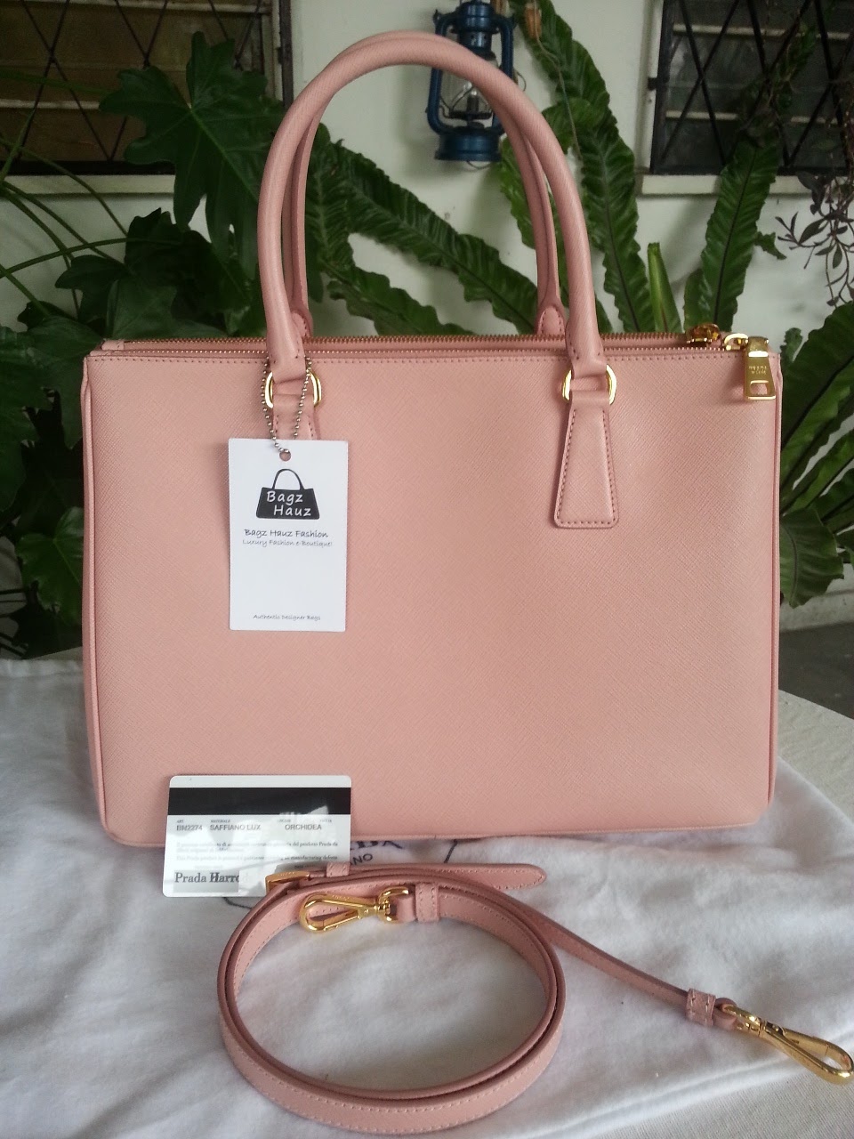 Bagz Hauz Fashion: **SOLD** ~ PRADA BN2274 Saffiano Leather Tote in ...